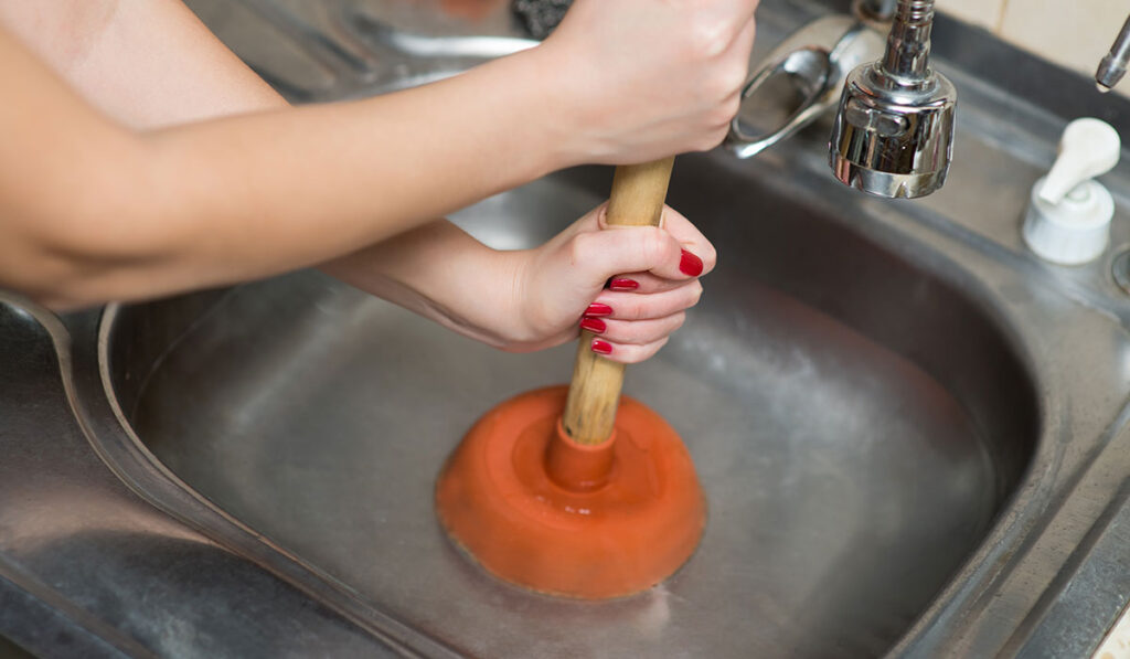 The 3 Main Causes of Clogged Kitchen Sinks